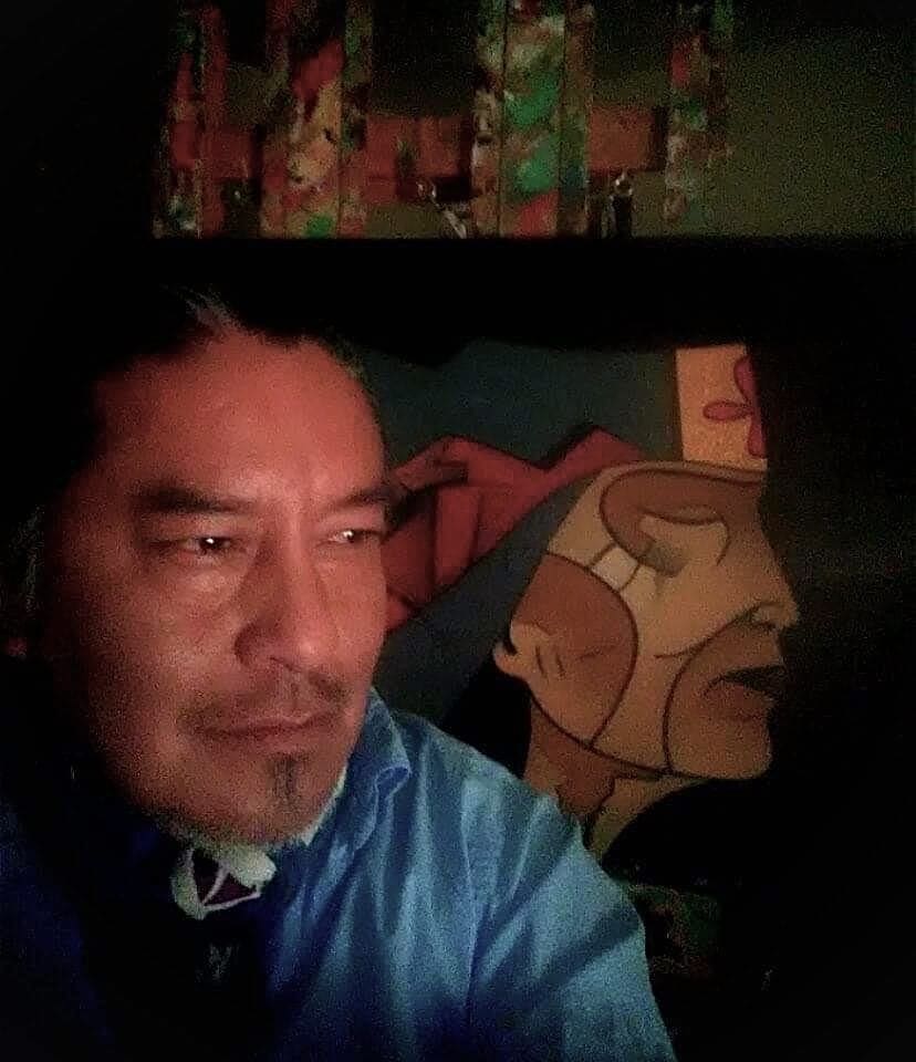 How meeting Navajo artist, CARLIS CHEE, on the Road Runner Train ...